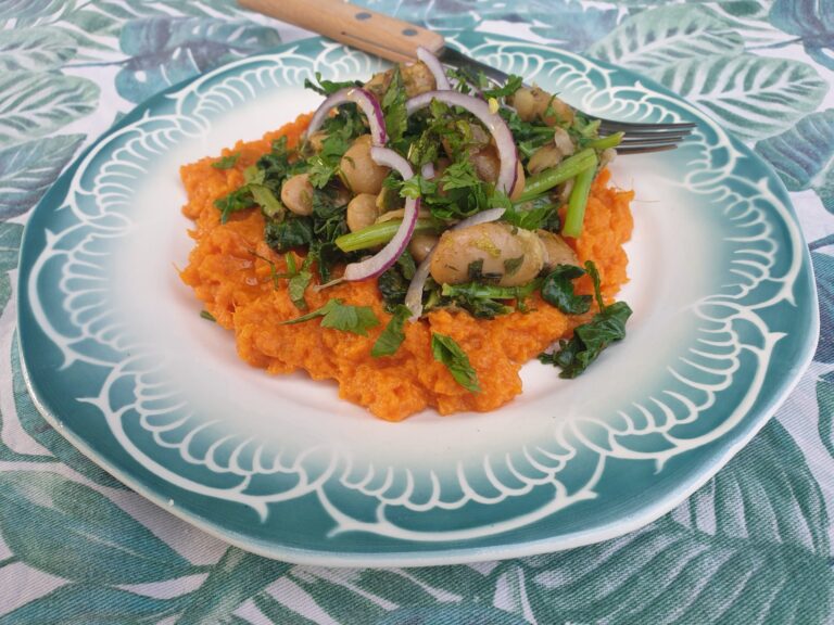 Raapsteel met bataat, limabonen en tuinkruiden - Kievitamines